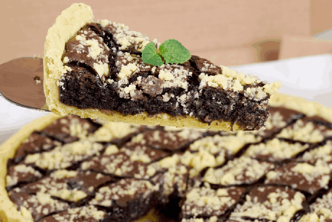 Dark Chocolate Crumble Cake